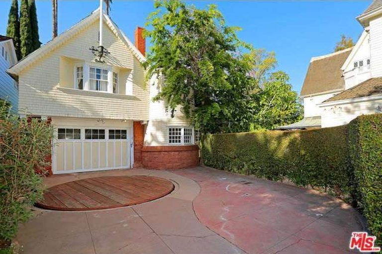 Cheaper By The Dozen House For Sale Is Glorious
