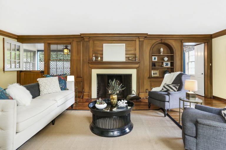 Loveable Pennsylvania Dutch Cottage by Gerard Colcord