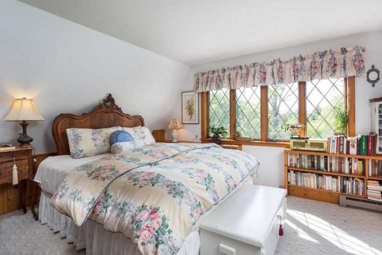 Gingerbread House Estate is Fairy Tale Living – Storybook Cottages