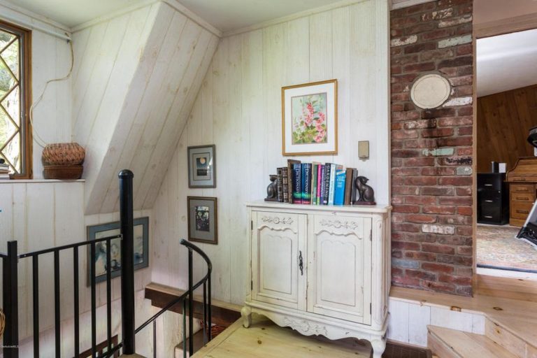 Gingerbread House Estate is Fairy Tale Living – Storybook Cottages