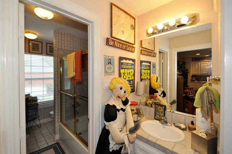 The Most Unusual Real Estate Listing Ever Is In Texas